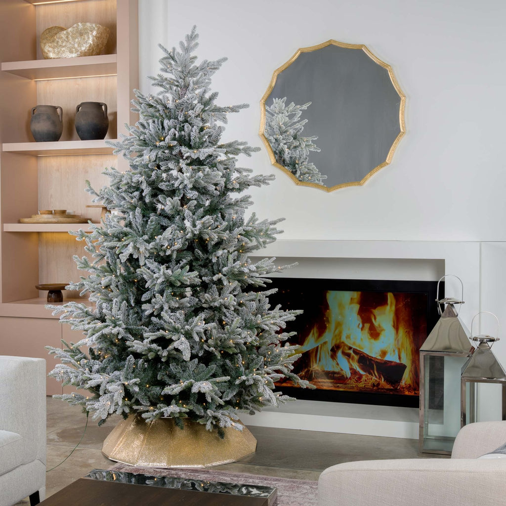Mixed Foliage Flocked Pre-Lit Christmas Tree – ironyhome