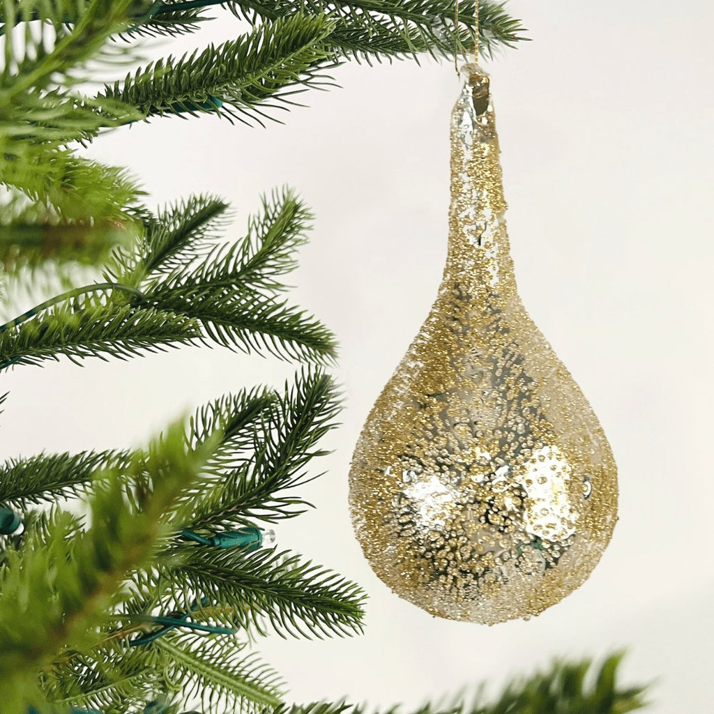 Silver Radish Ornament with Champagne Sugar Detailing – ironyhome